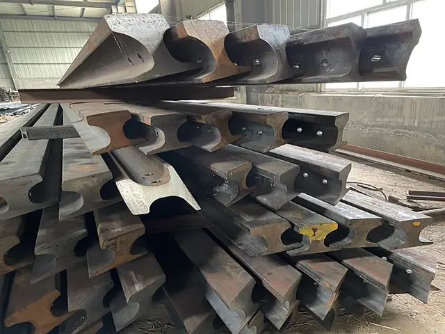 QU70 Rail | QU70 Crane Rail for Port & Industrial Use - Glory Rail